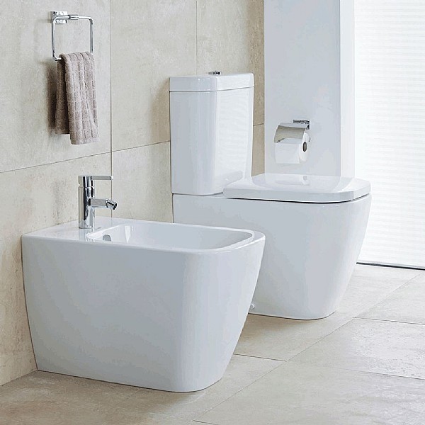 Close-Coupled Toilet | Traditional Close-Coupled Toilets